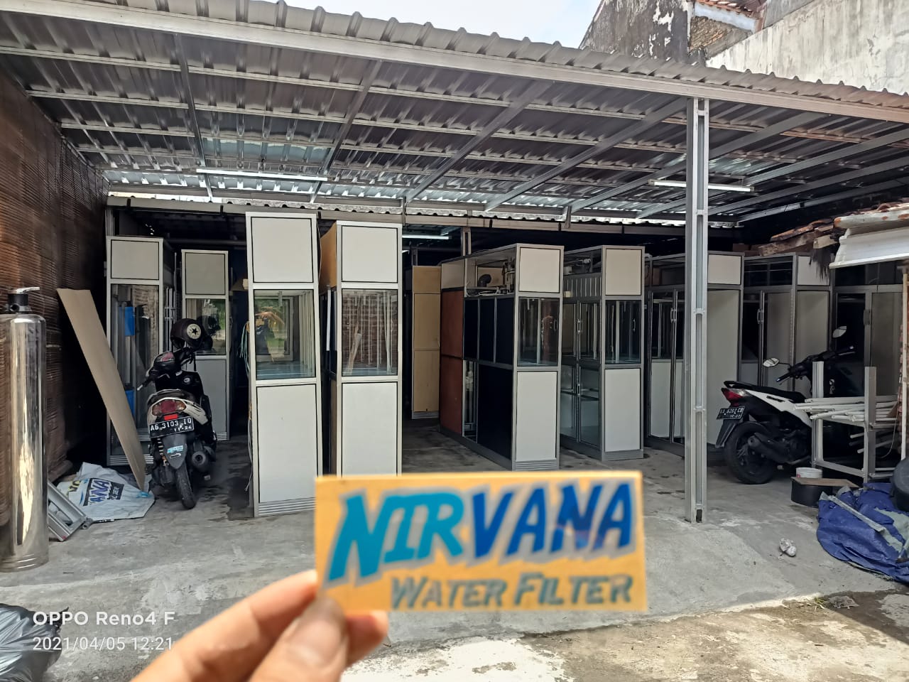 Etalase Depot Air Minum Isi Ulang » Nirvana Filter Abadi